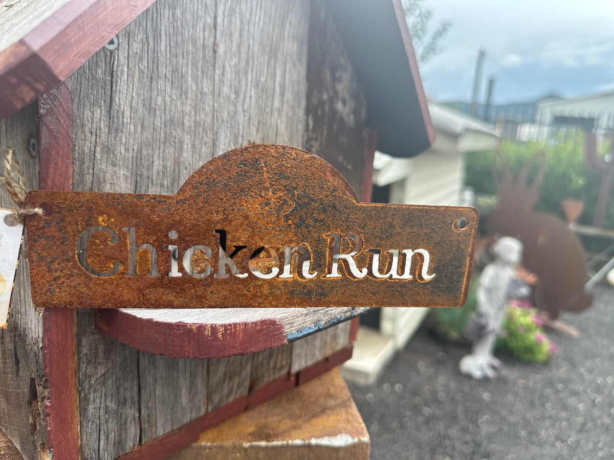 RUST Chicken Run Sign – The OLDE Farm Store