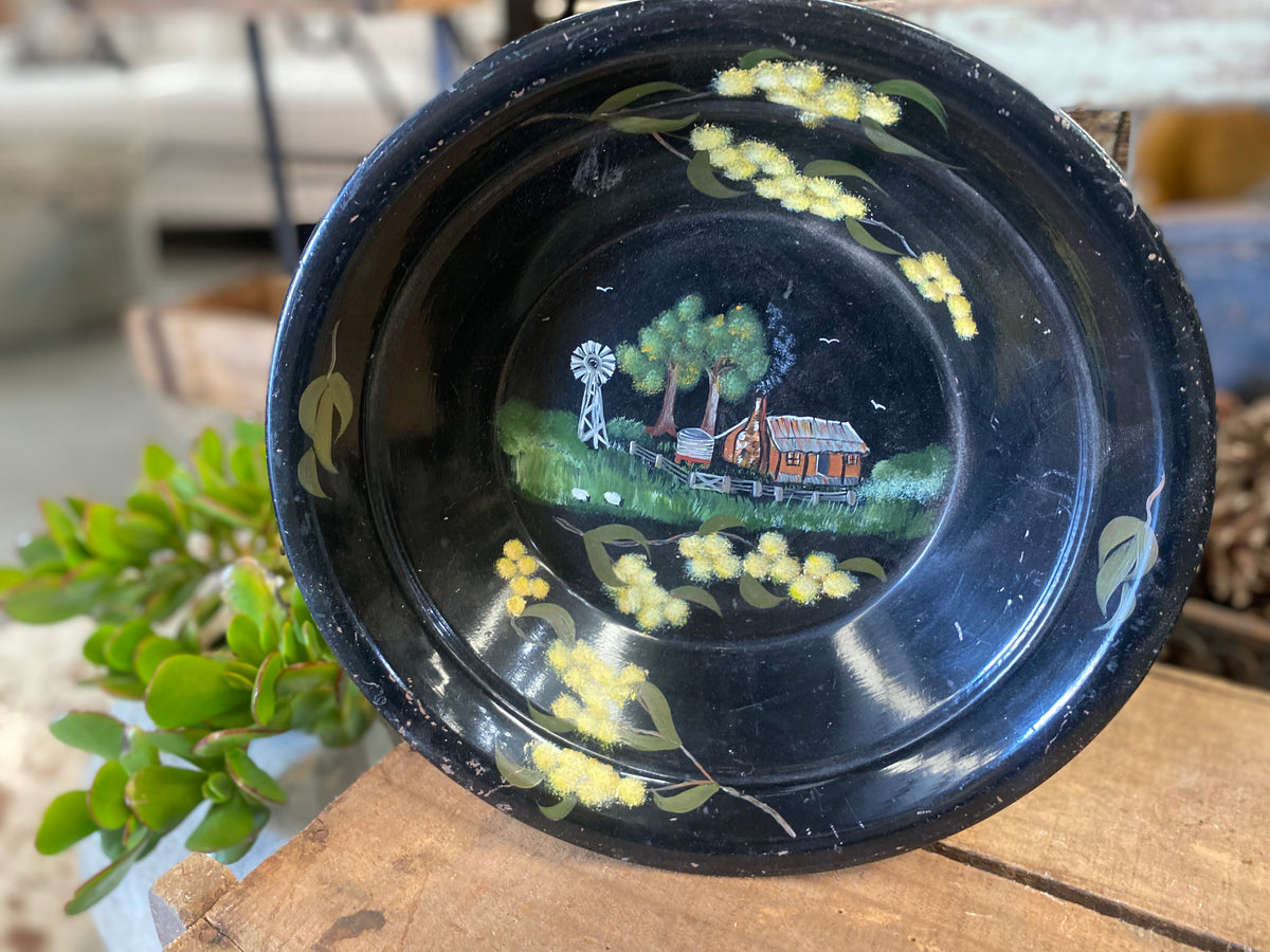 Hand Painted Gold Pan – The OLDE Farm Store