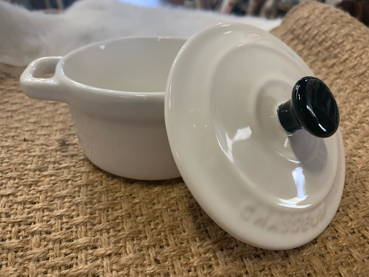 Chasseur Mini Cooking Pot Cream – The OLDE Farm Store